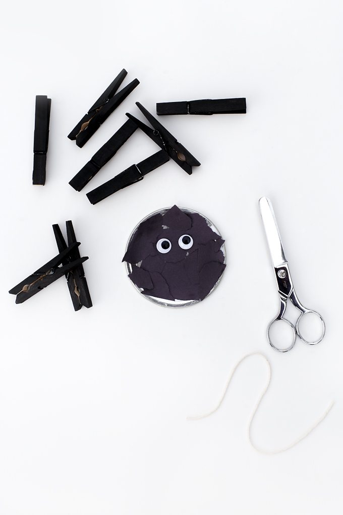 Mason Jar Lid Spider Craft